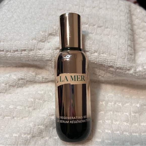 La Mer | Skincare | La Mer The Regenerating Serum Full Size 3ml | Poshmark